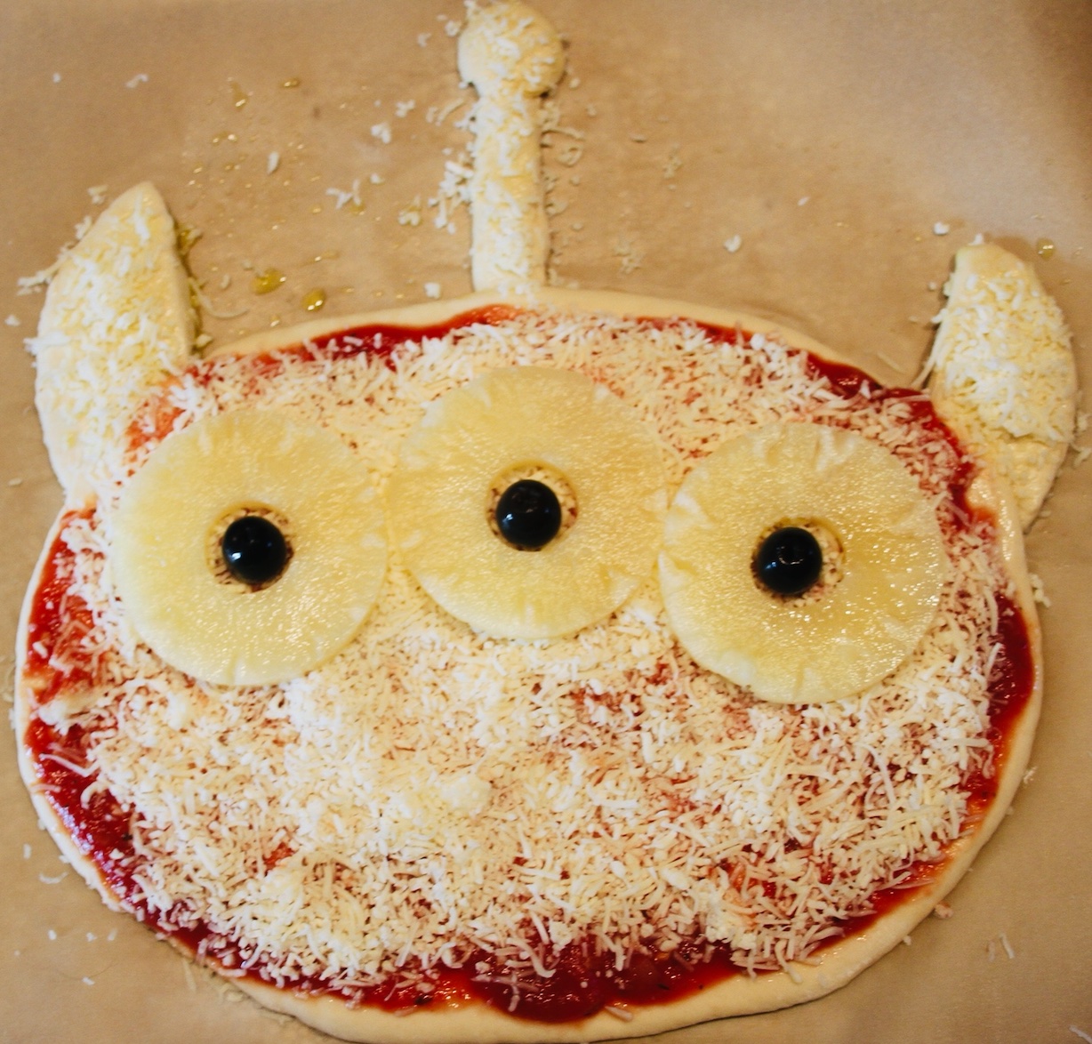 Alien Pizza - Pixie Dust & Posies