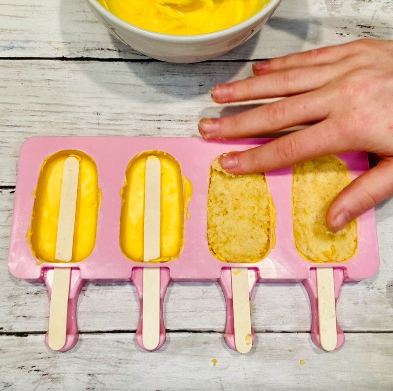 Winnie the Pooh Cakesicles - Pixie Dust & Posies