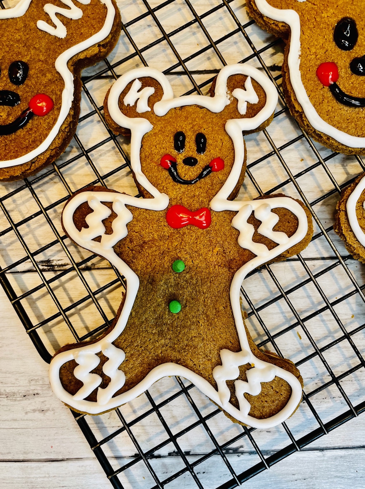 Mickey Gingerbread Cookies - Pixie Dust & Posies