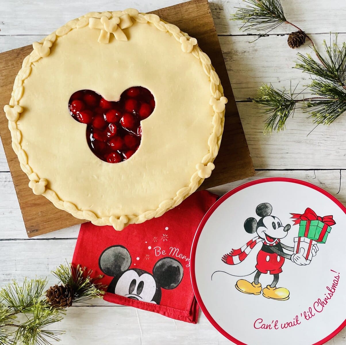 Mickey Wreath Pie - Pixie Dust & Posies