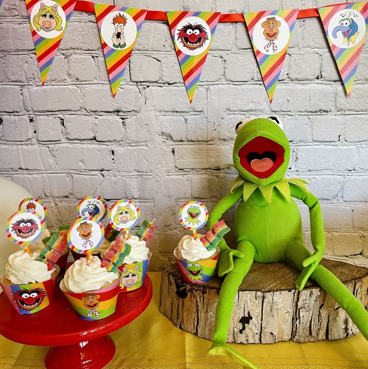 Muppet Party - Pixie Dust & Posies